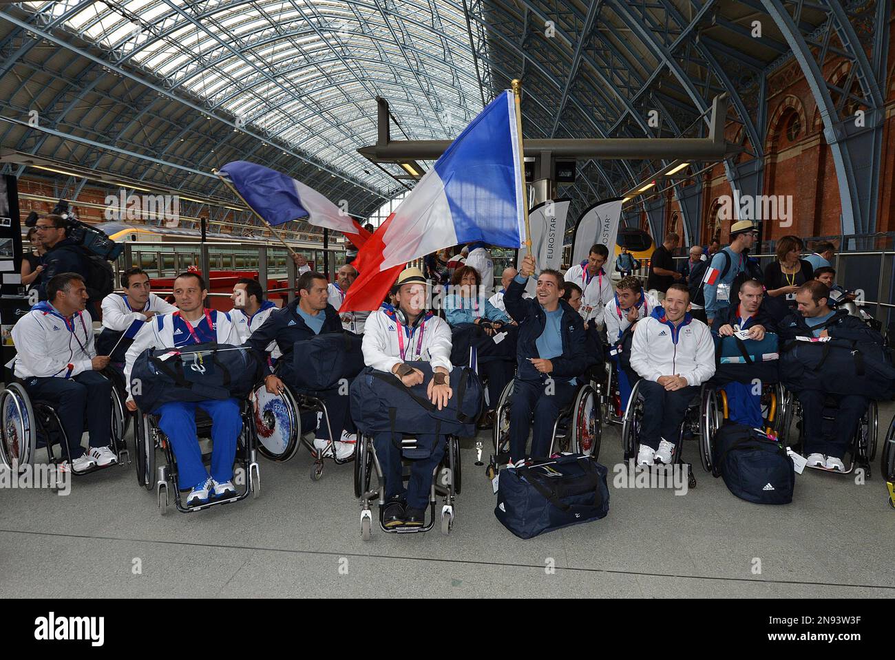 The French Paralympic team receives a fond farewell at the Eurostar ...