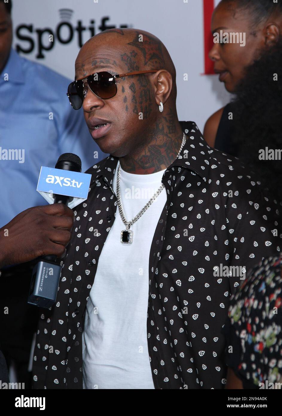 Birdman arrives at the BMI Urban Awards honoring Mariah Carey held at ...