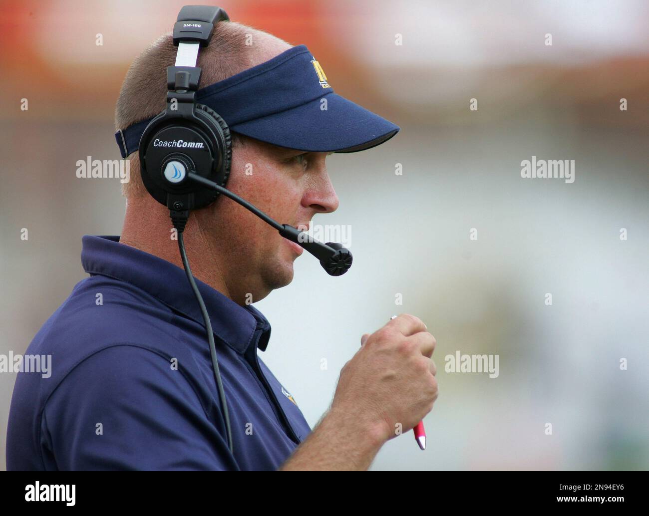 Murray State head coach Chris Hatcher in the first half of an NCAA ...
