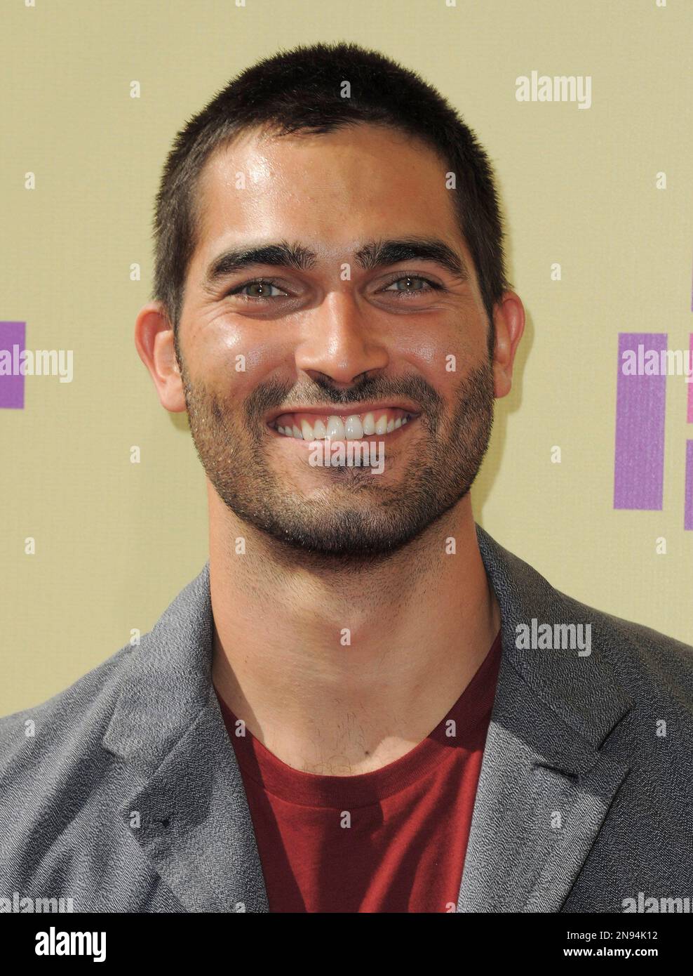 Tyler Hoechlin arrives at the MTV Video Music Awards on Thursday, Sept ...