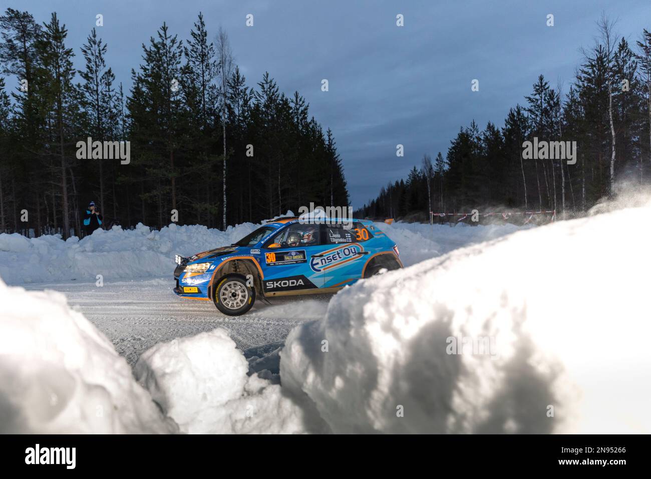 30 Lauri JOONA (FIN), Tuukka SHEMEIKKA (FIN), SKODA FABIA Evo, RC2 ...