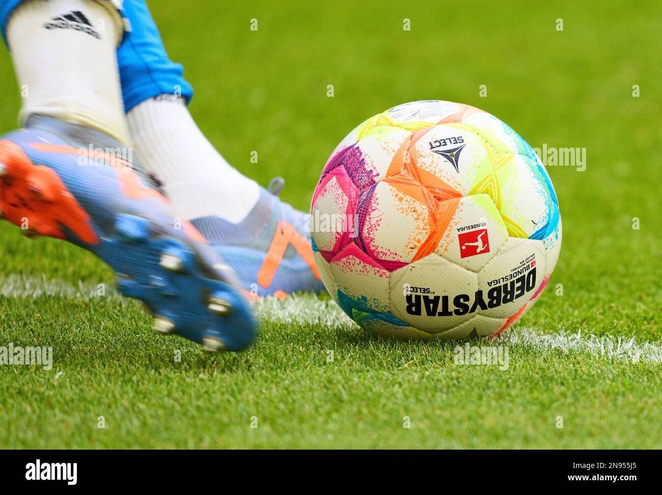 Official premier league ball 2022 2023 hi-res stock photography and ...