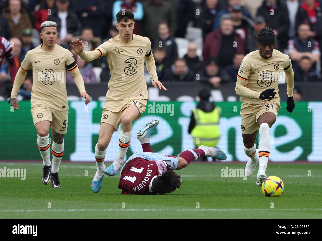 Noni madueke injury hi-res stock photography and images - Alamy