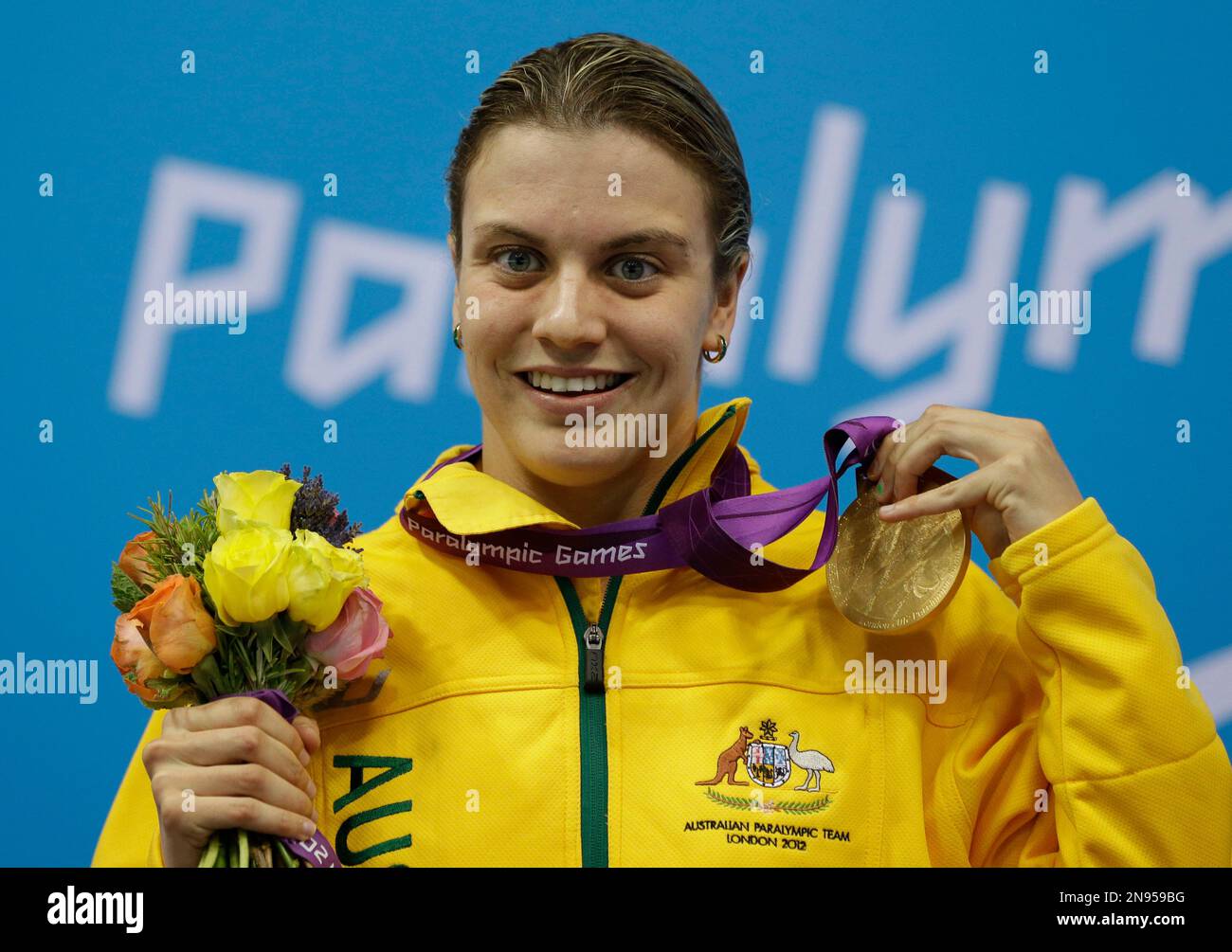 Australia's Jacqueline Freney poses for the photographers with her gold ...