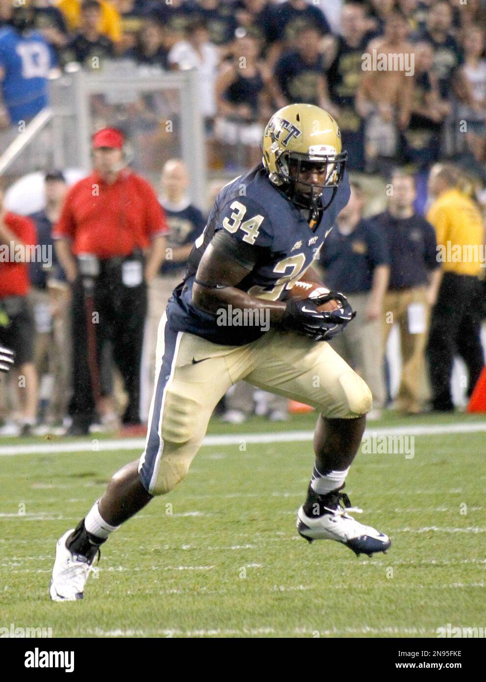 Pittsburgh running back Isaac Bennett (34) plays in the NCAA football ...