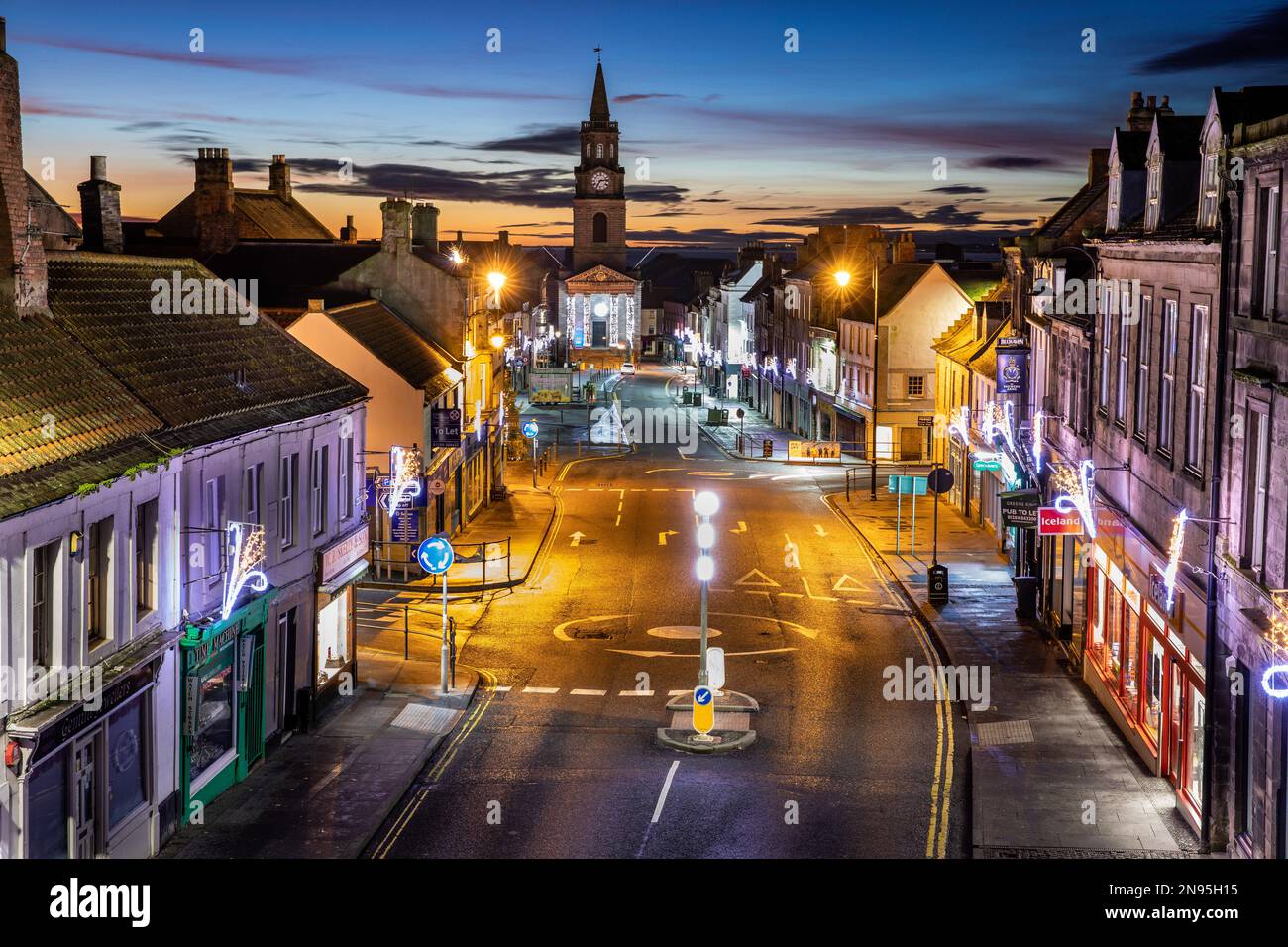 Marygate and the Guildhall in Berwick upon Tweed, Englands most ...