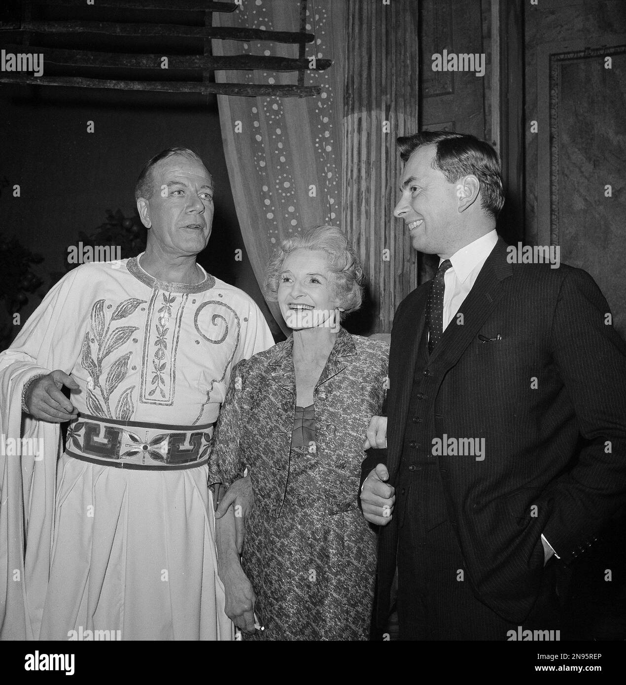 Stars of "Romulus," Cyril Ritchard, left, and Cathleen Nesbitt, are ...