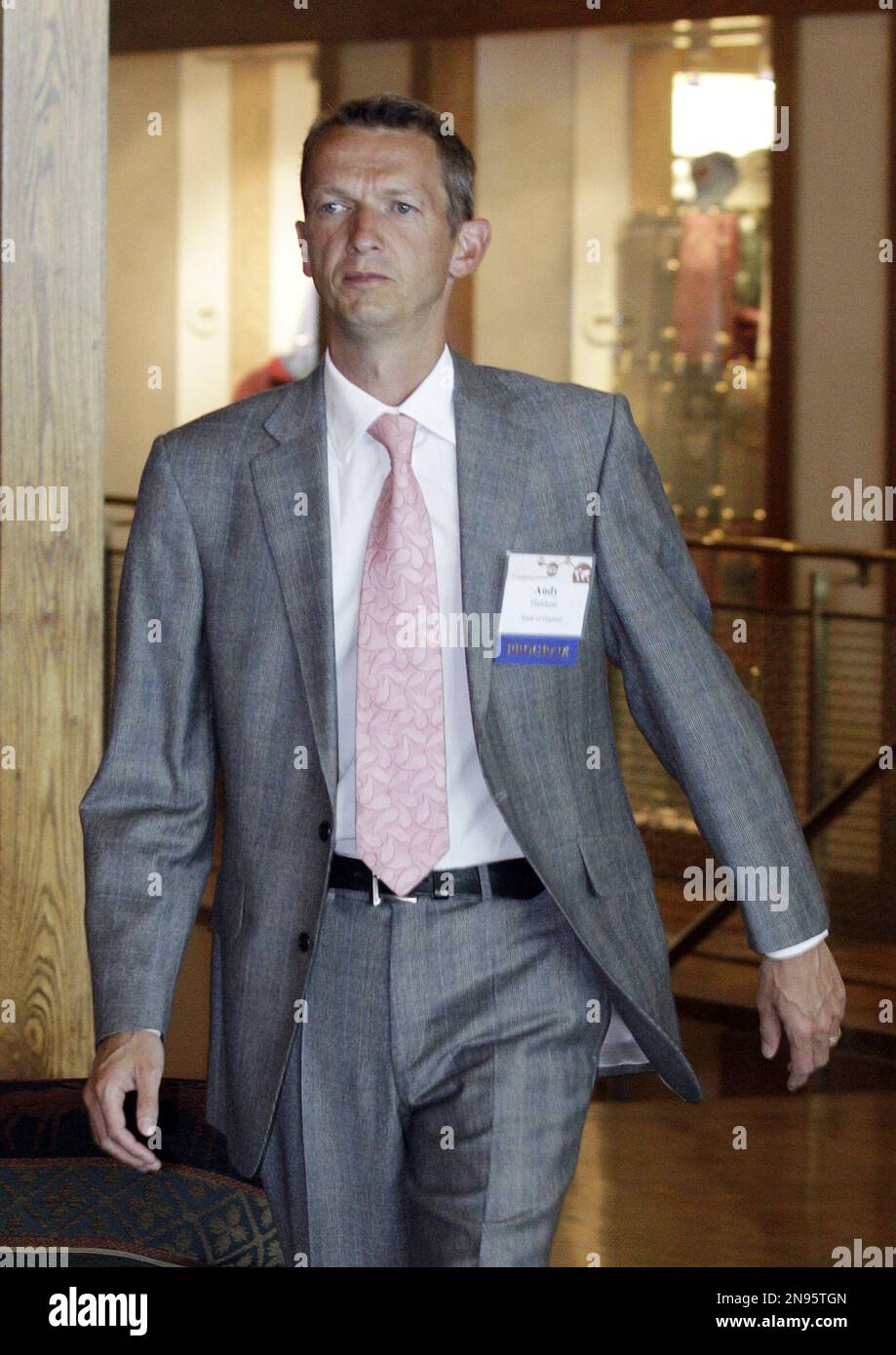 Andrew Haldane, of the Bank of England, arrives for a dinner at the ...