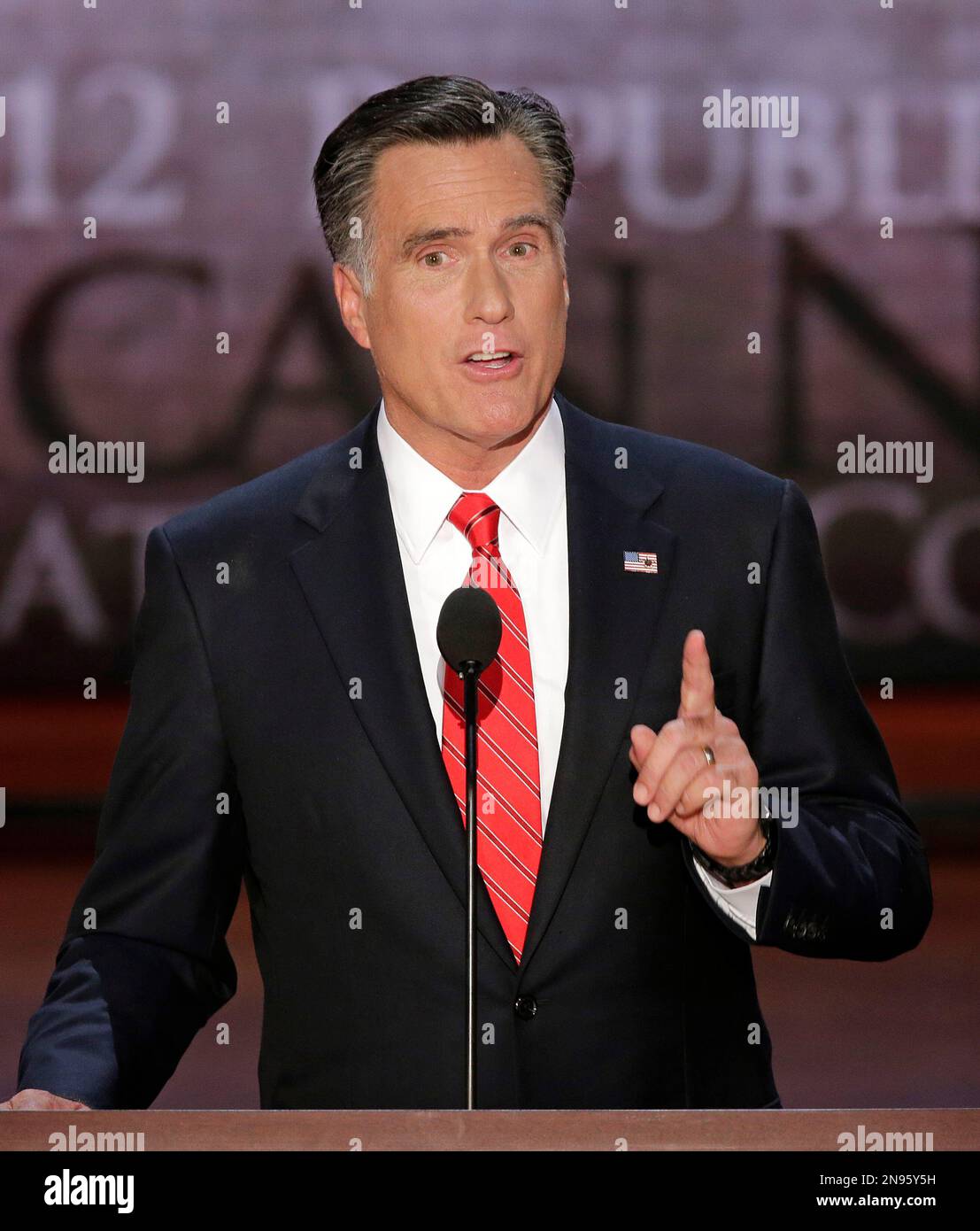 Republican presidential nominee Mitt Romney addresses the Republican ...