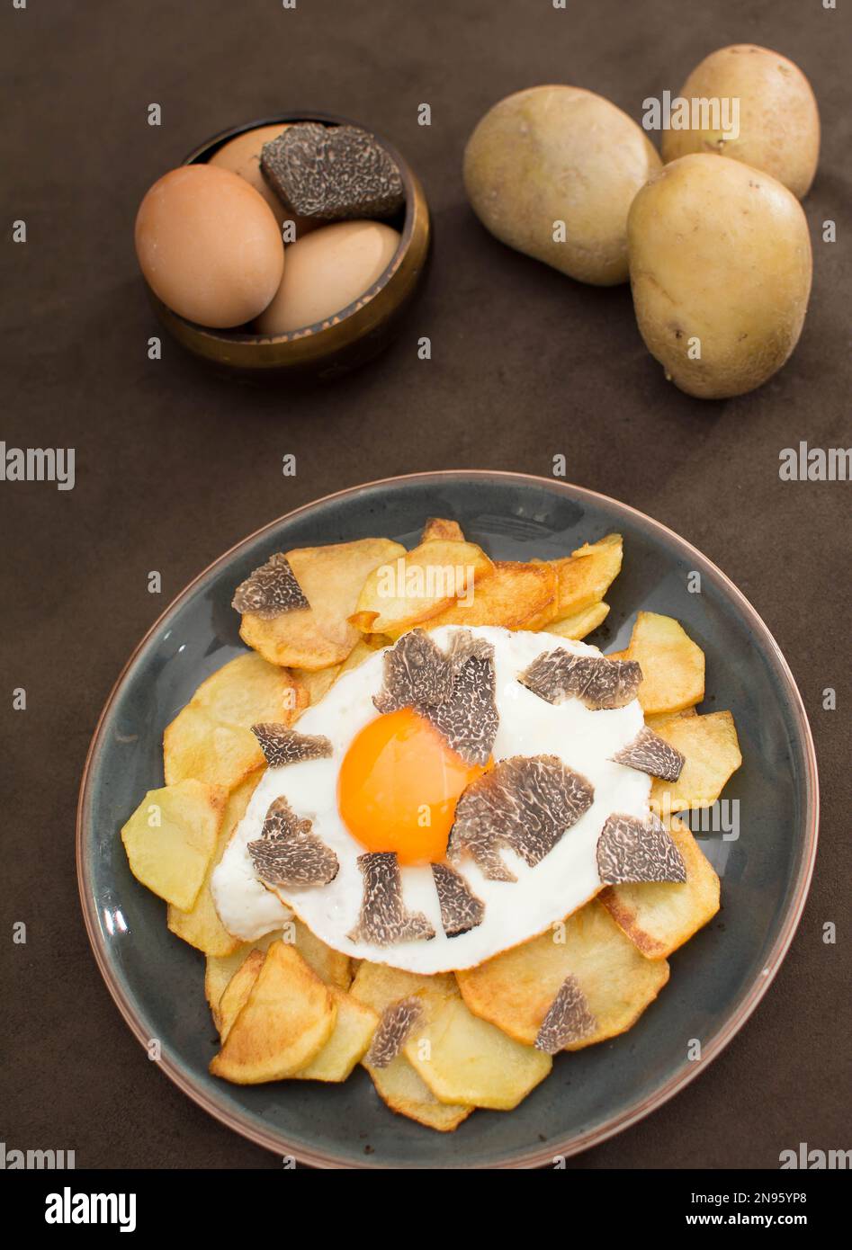 Truffled egg hi-res stock photography and images - Alamy