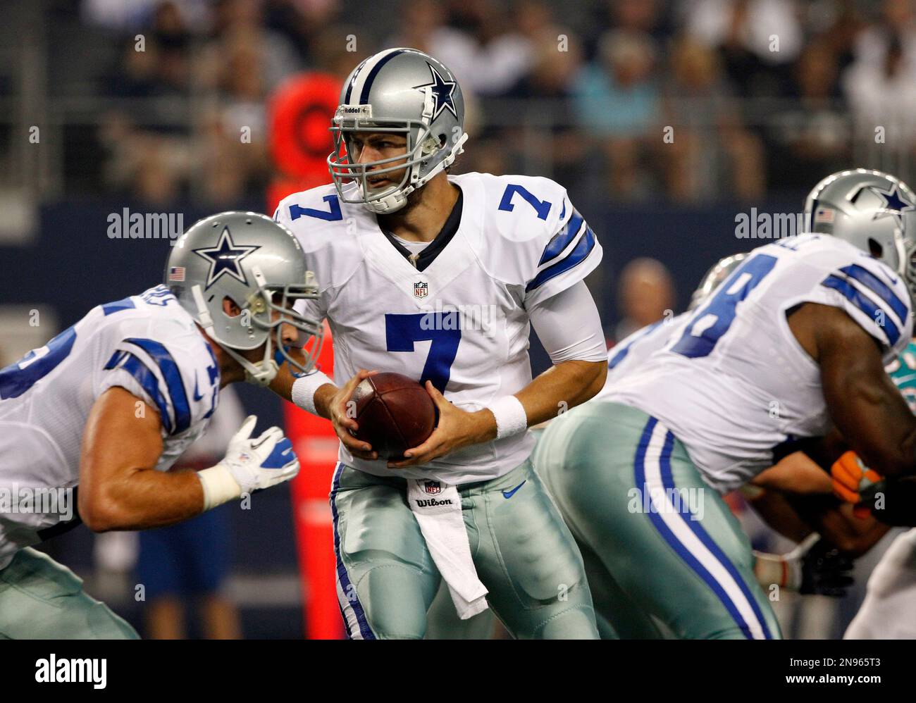 Dallas Cowboys' Stephen McGee (7) drops back against the Miami Dolphins ...