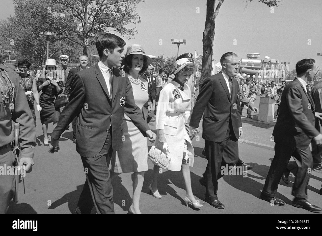 From right, Michigan Governor George Romney, his wife Lenore, daughter ...
