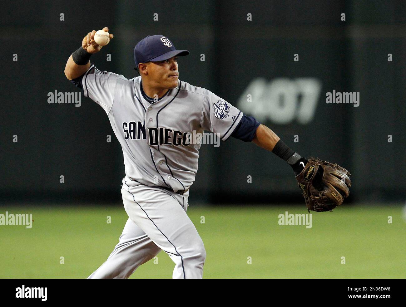 San Diego Padres' Everth Cabrera throws to first base against the ...