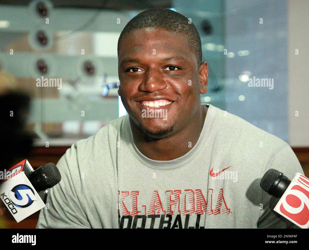 Oklahoma NCAA college football defensive end David King smiles as he ...