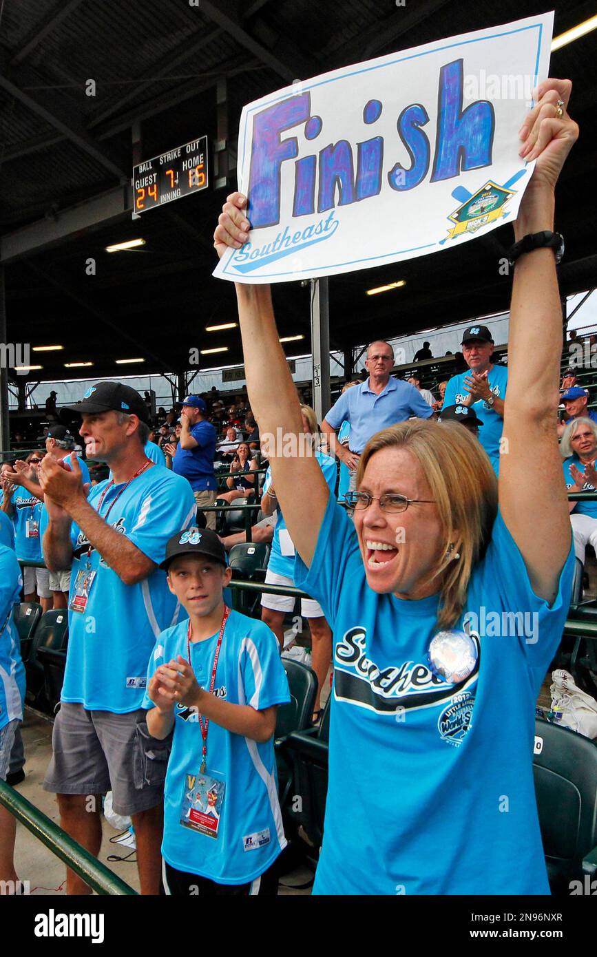 Goodlettsville, Tenn., Little League fans celebrate a 24-16 seven ...