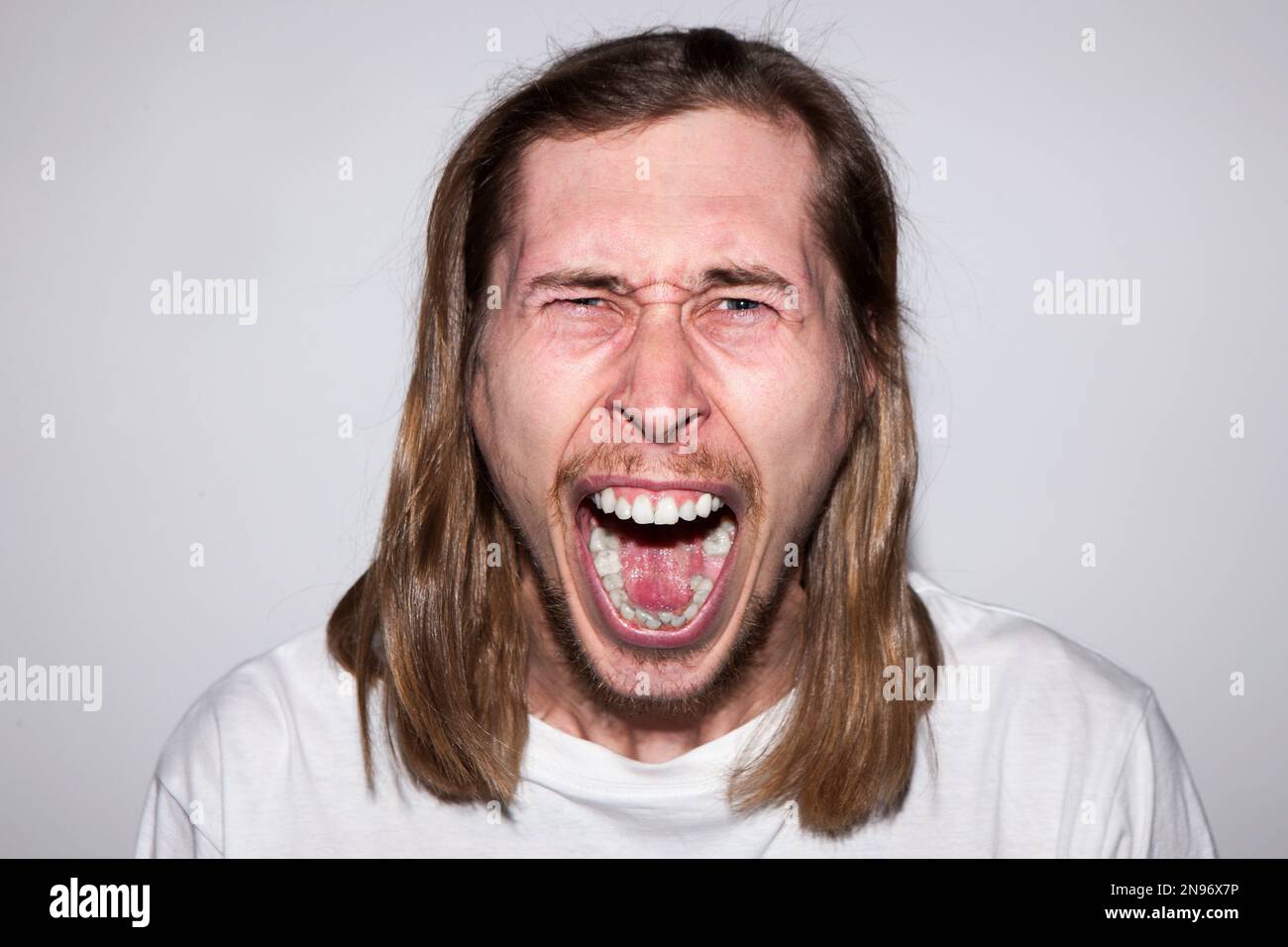Angry screaming man. Rage emotion Stock Photo - Alamy