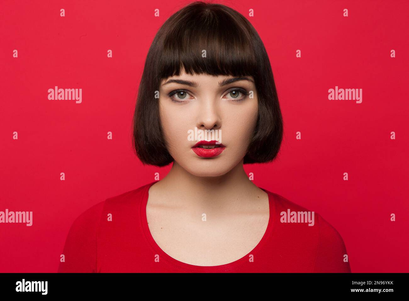 Passive waiting. Uncertain young girl Stock Photo - Alamy