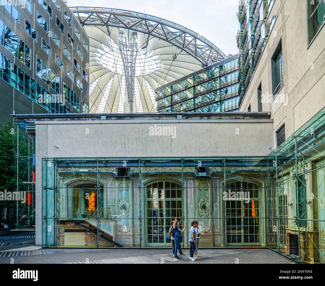 Berlin, Potsdamer Platz, Kaisersaal, Sony Center Stock Photo - Alamy
