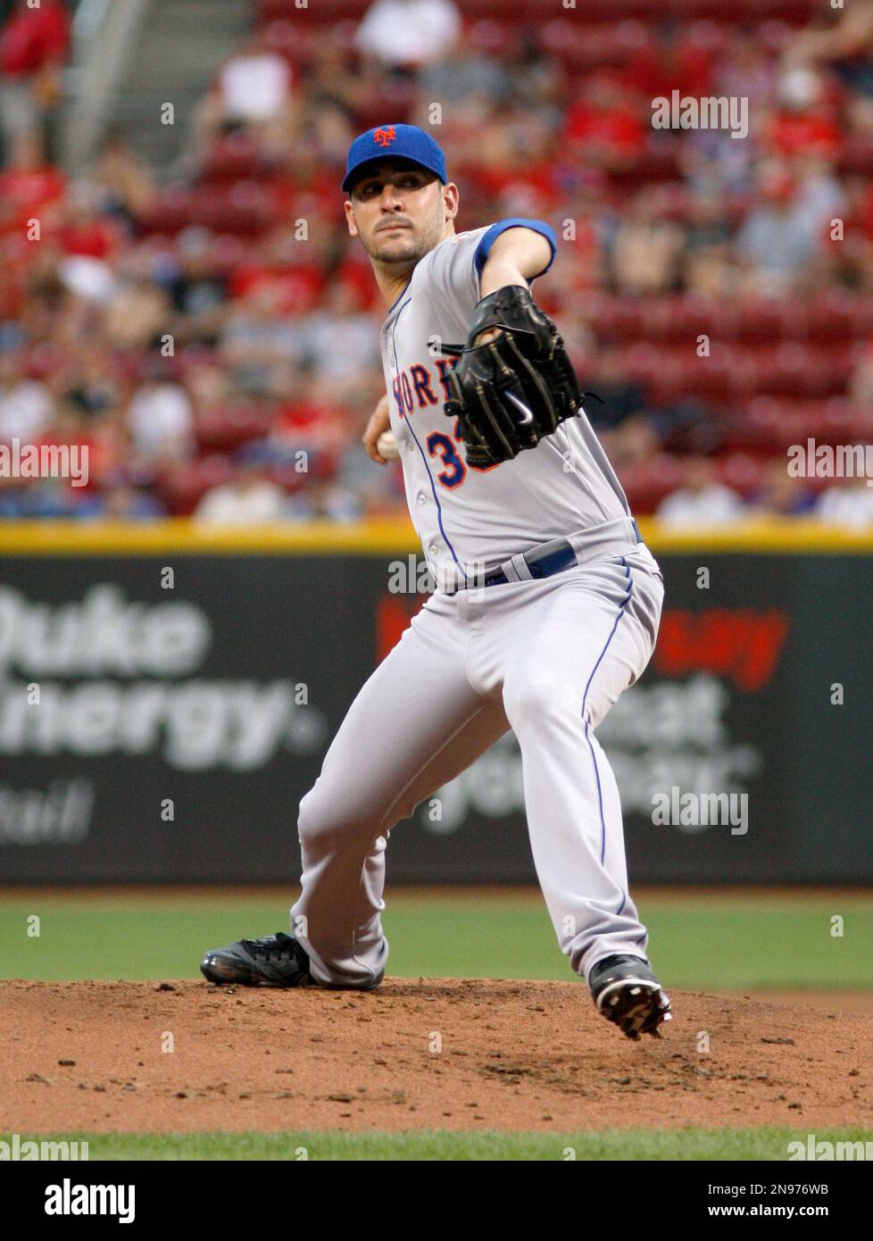 New York Mets starting pitcher Matt Harvey throws a pitch during a ...