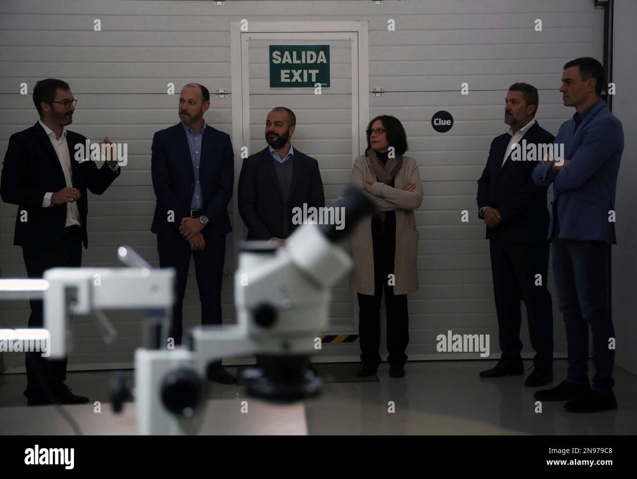 The President of the Government of Spain, Pedro Sánchez, (right) during ...