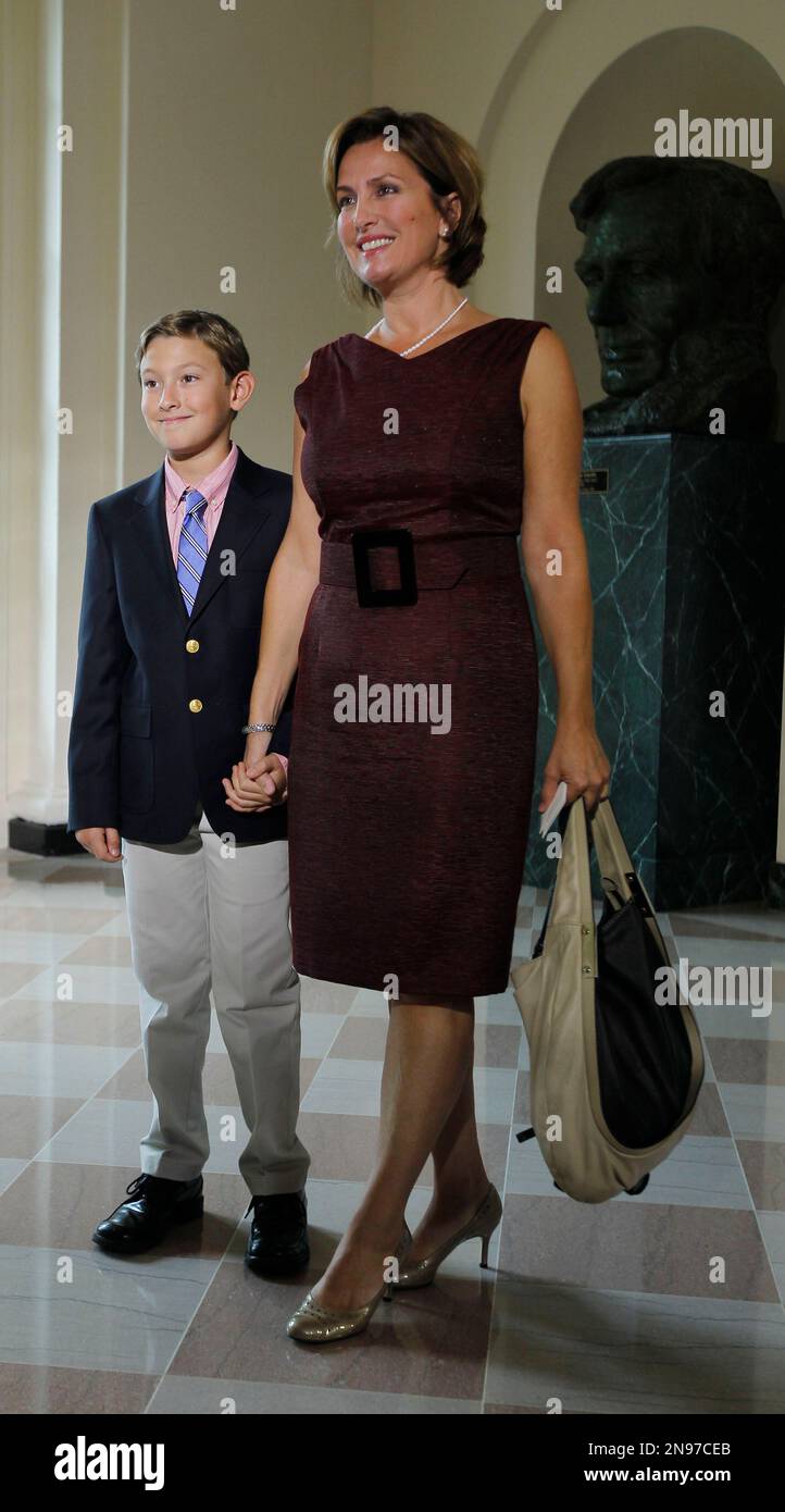 Samuel Wohabe, 9, left, from New York with his mother, Sheila Tendy ...