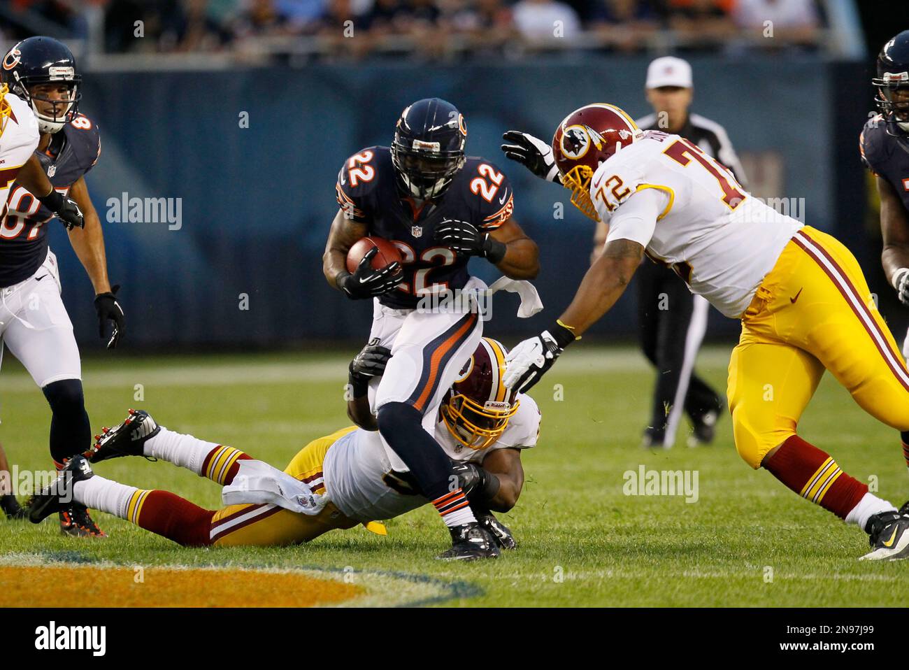 Chicago Bears running back Matt Forte (22) rushes against Washington ...