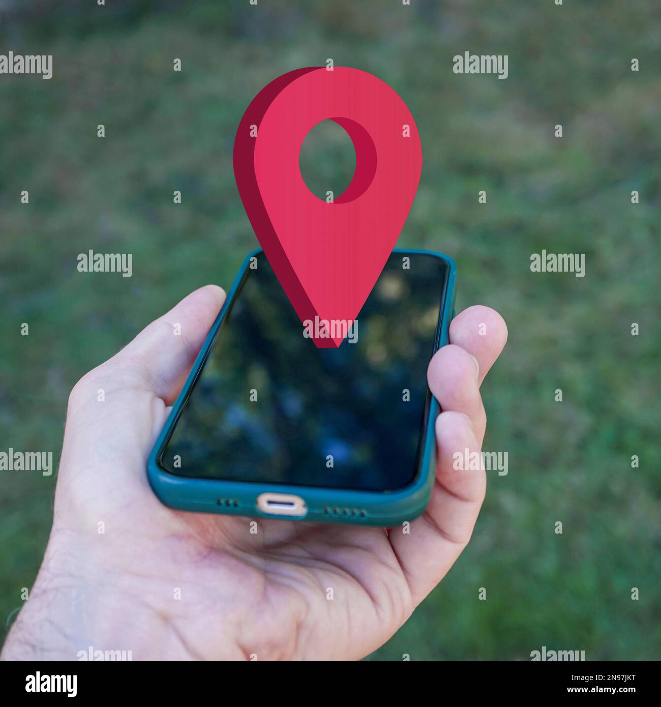 Location pin on mobile device hi-res stock photography and images - Alamy
