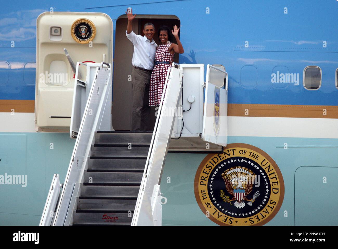 President Barack Obama and first lady Michelle Obama board Air Force ... President Barack Obama and first lady Michelle Obama board Air Force ...