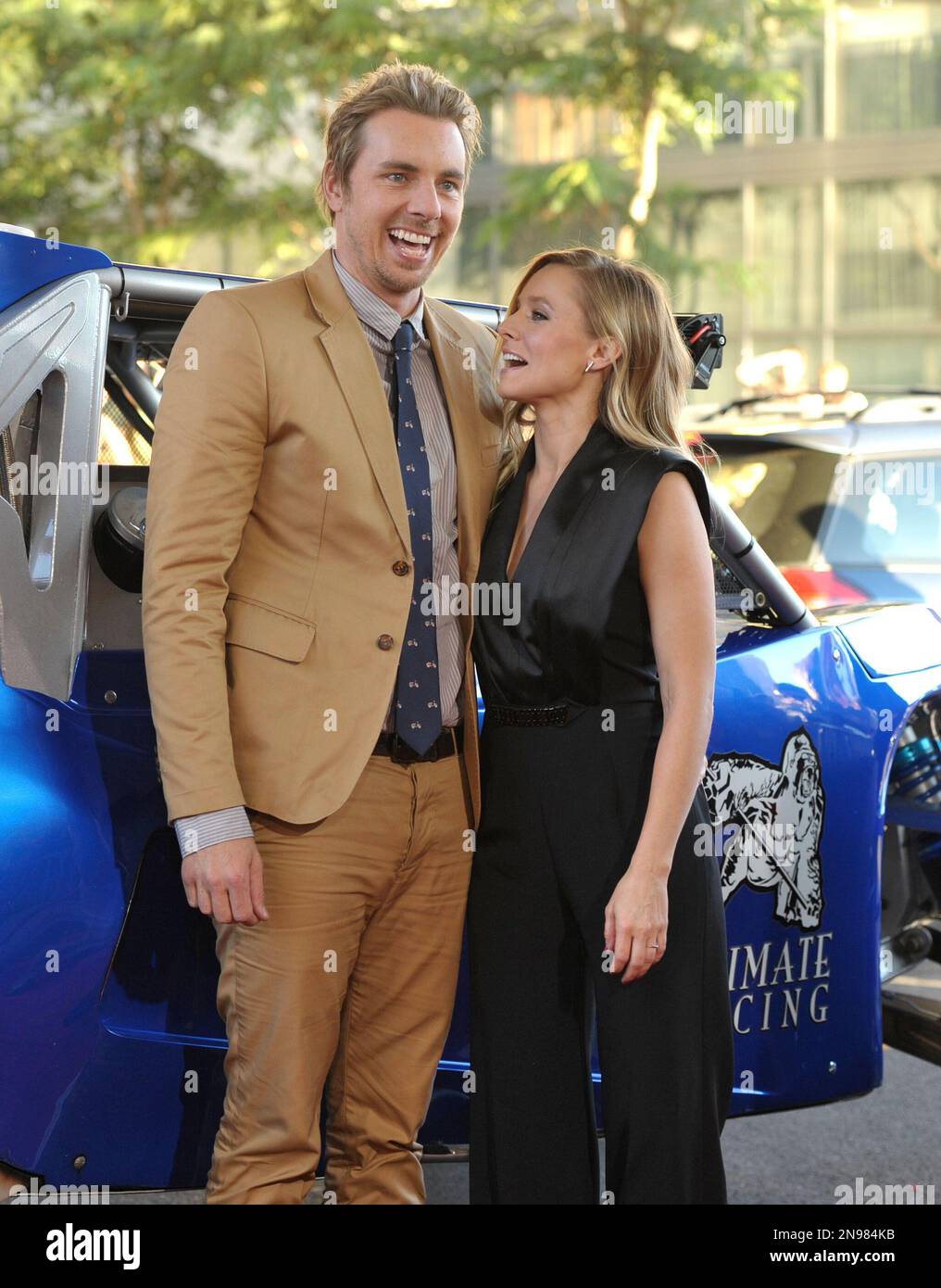 Dax Shepard and Kristen Bell attend the "Hit and Run" Los Angeles ...