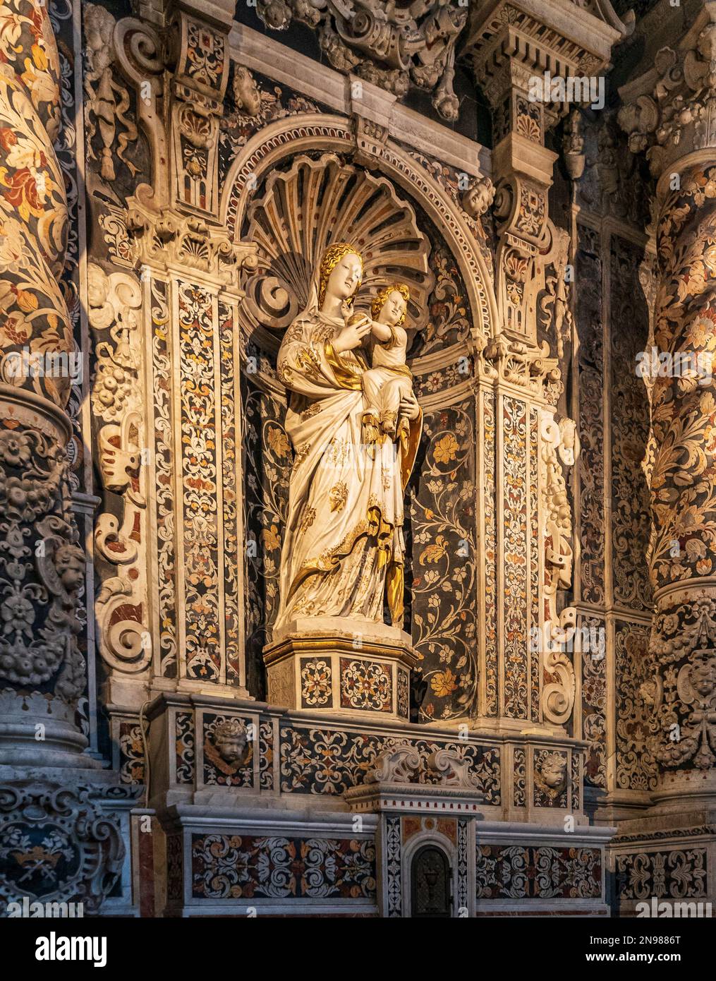 Fathers of the church statue hi-res stock photography and images - Alamy