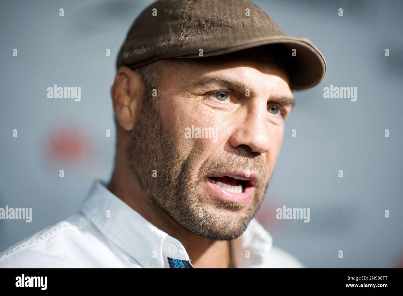 UFC Fighter/Actor Randy Couture arrives on the red carpet for the ...