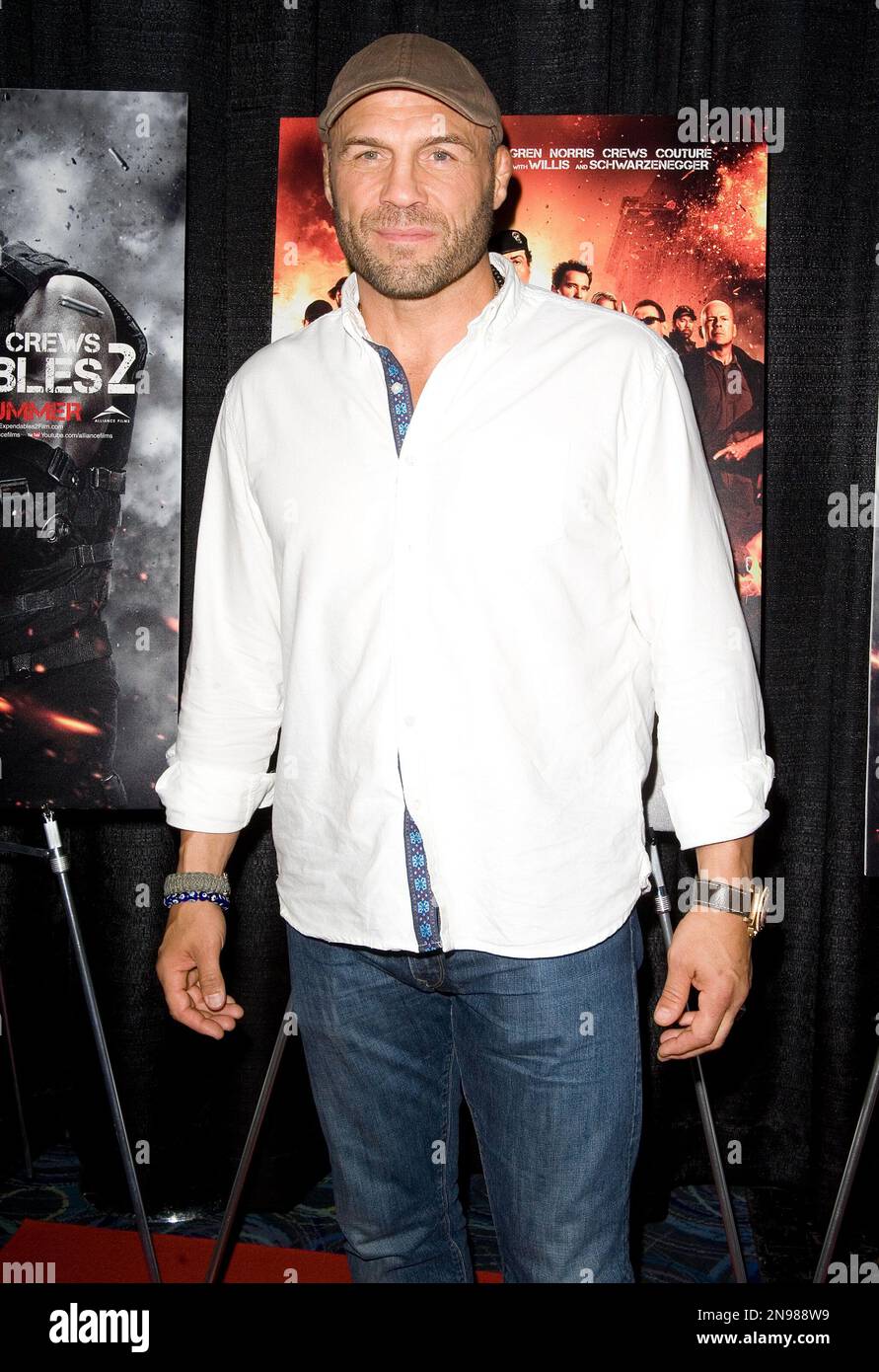 UFC Fighter/Actor Randy Couture arrives on the red carpet for the ...