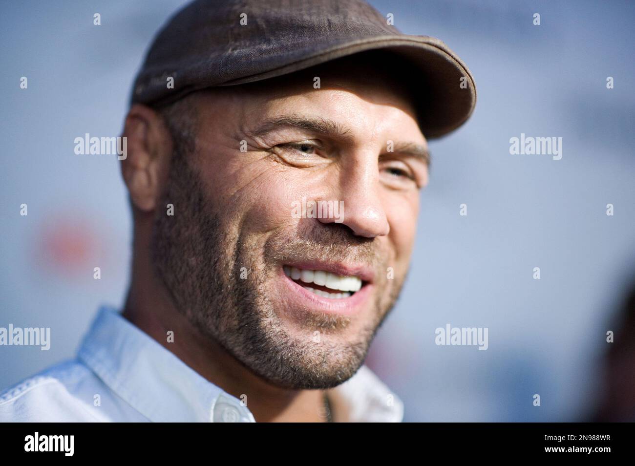 UFC Fighter/Actor Randy Couture arrives on the red carpet for the ...