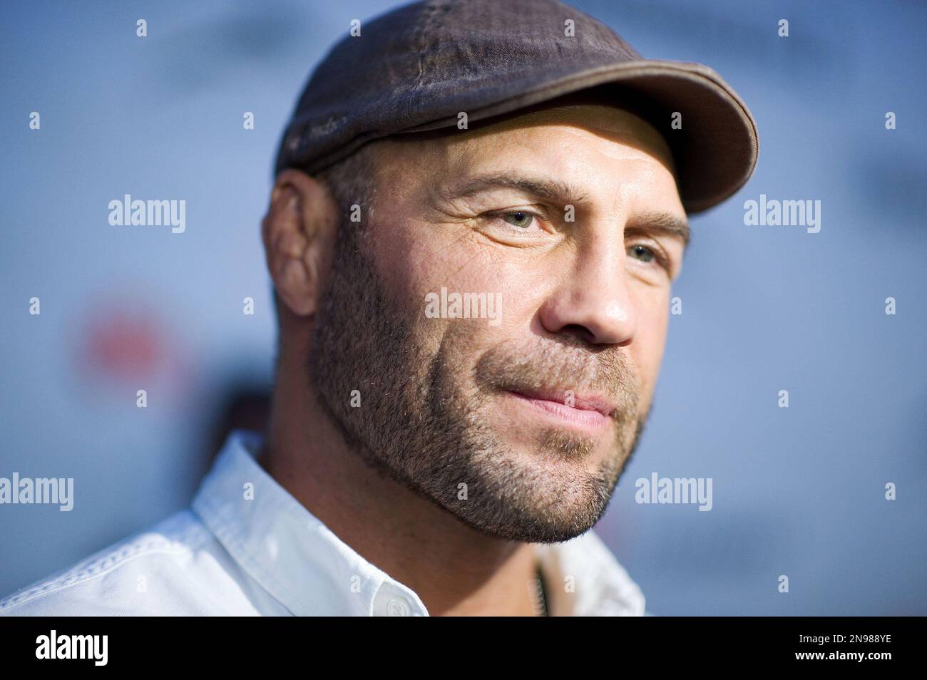 UFC Fighter/Actor Randy Couture arrives on the red carpet for the ...