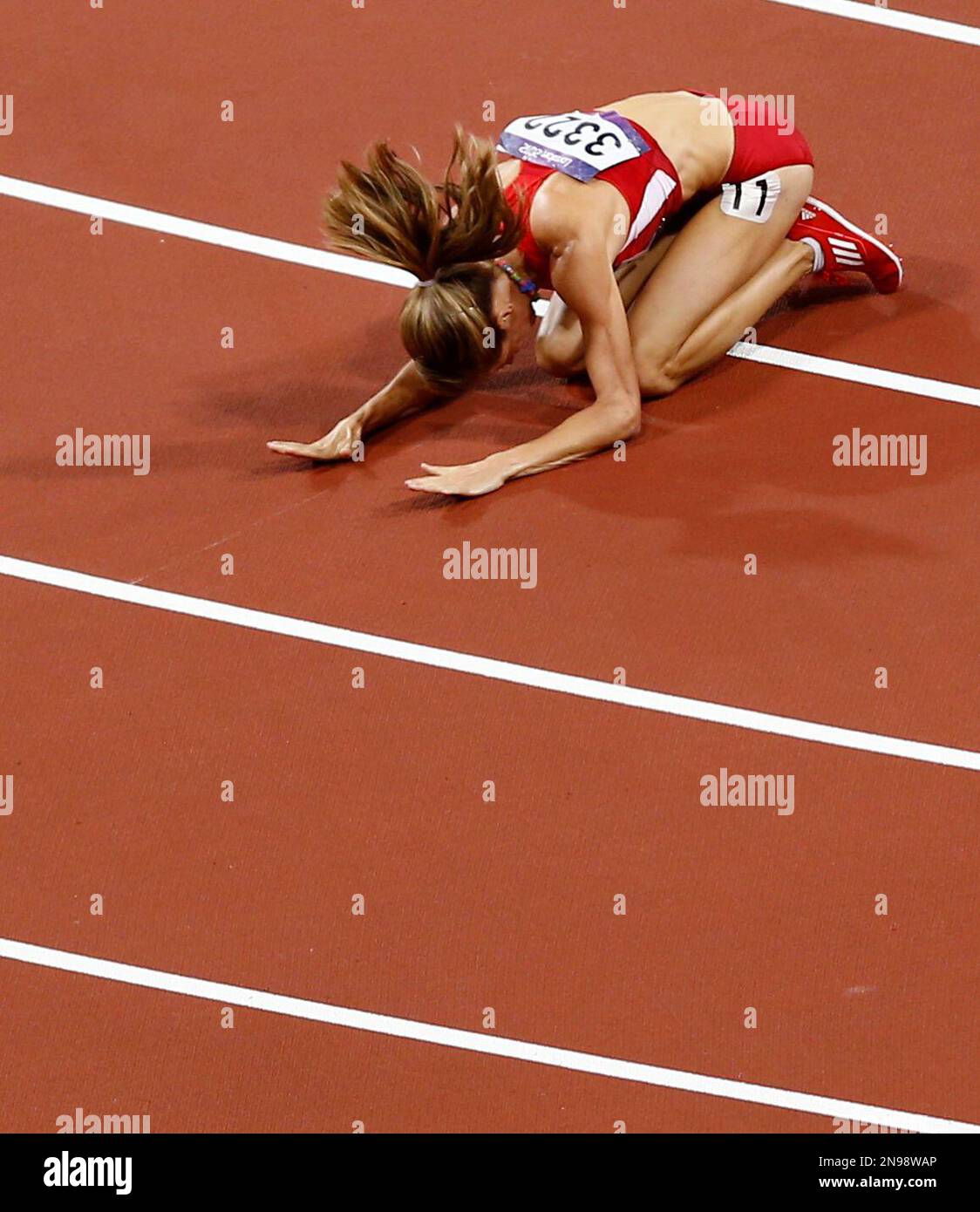 United States' Morgan Uceny reacts after falling during the women's ...