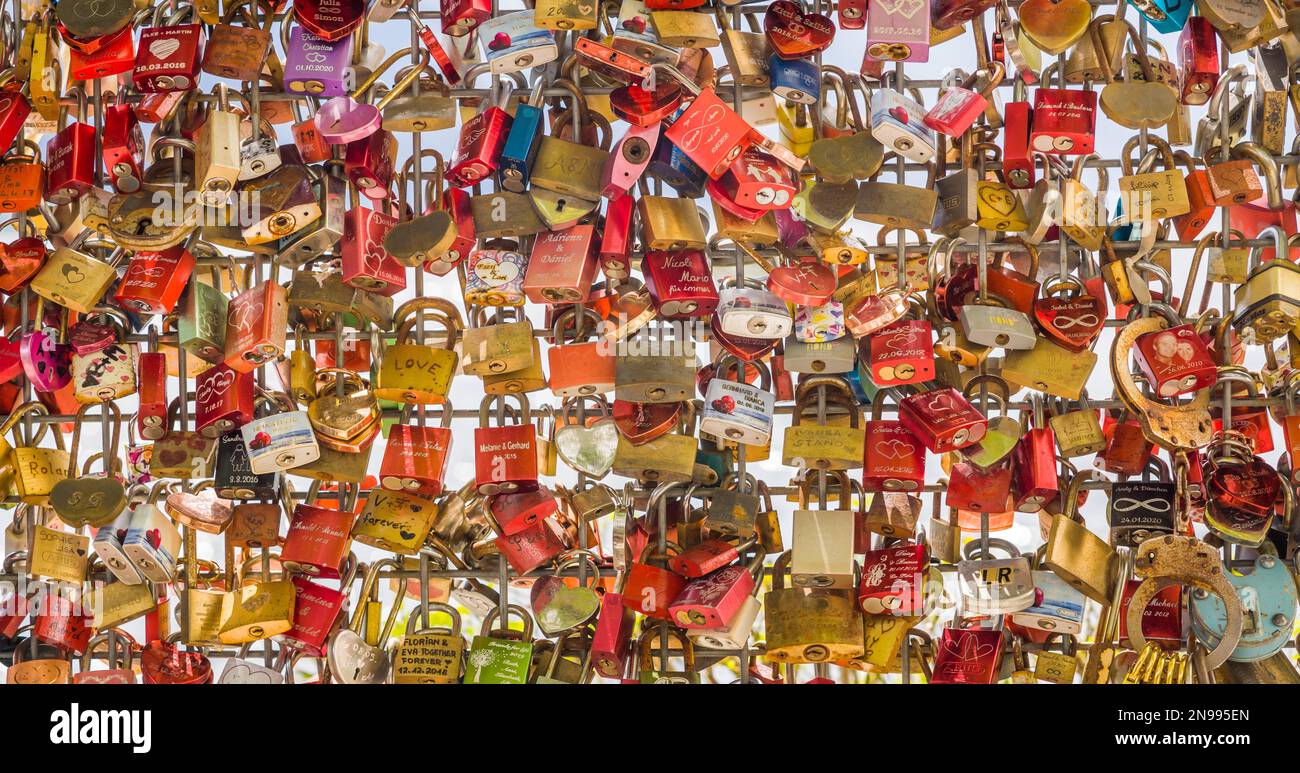 Witnesses protection hi-res stock photography and images - Alamy