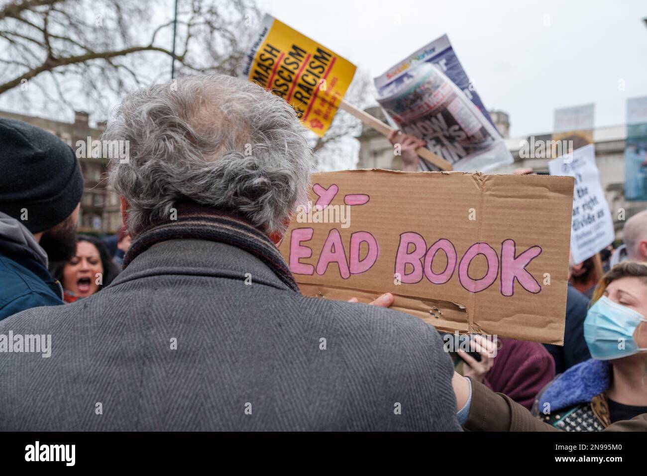 Defend drag queen hi-res stock photography and images - Alamy
