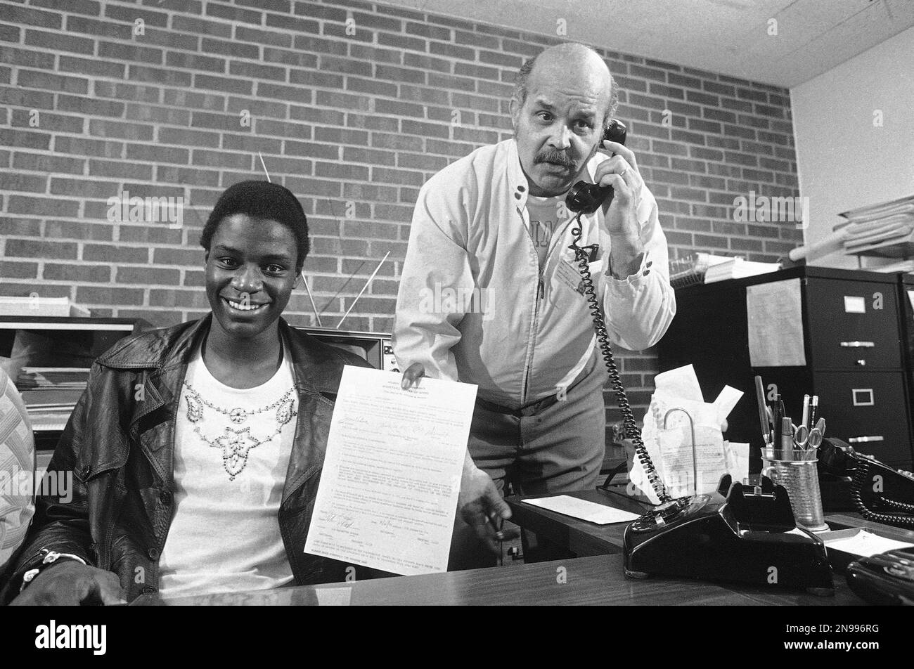 Larry Gibson, a 6-foot-ten basketball star at Dunbar High School in ...