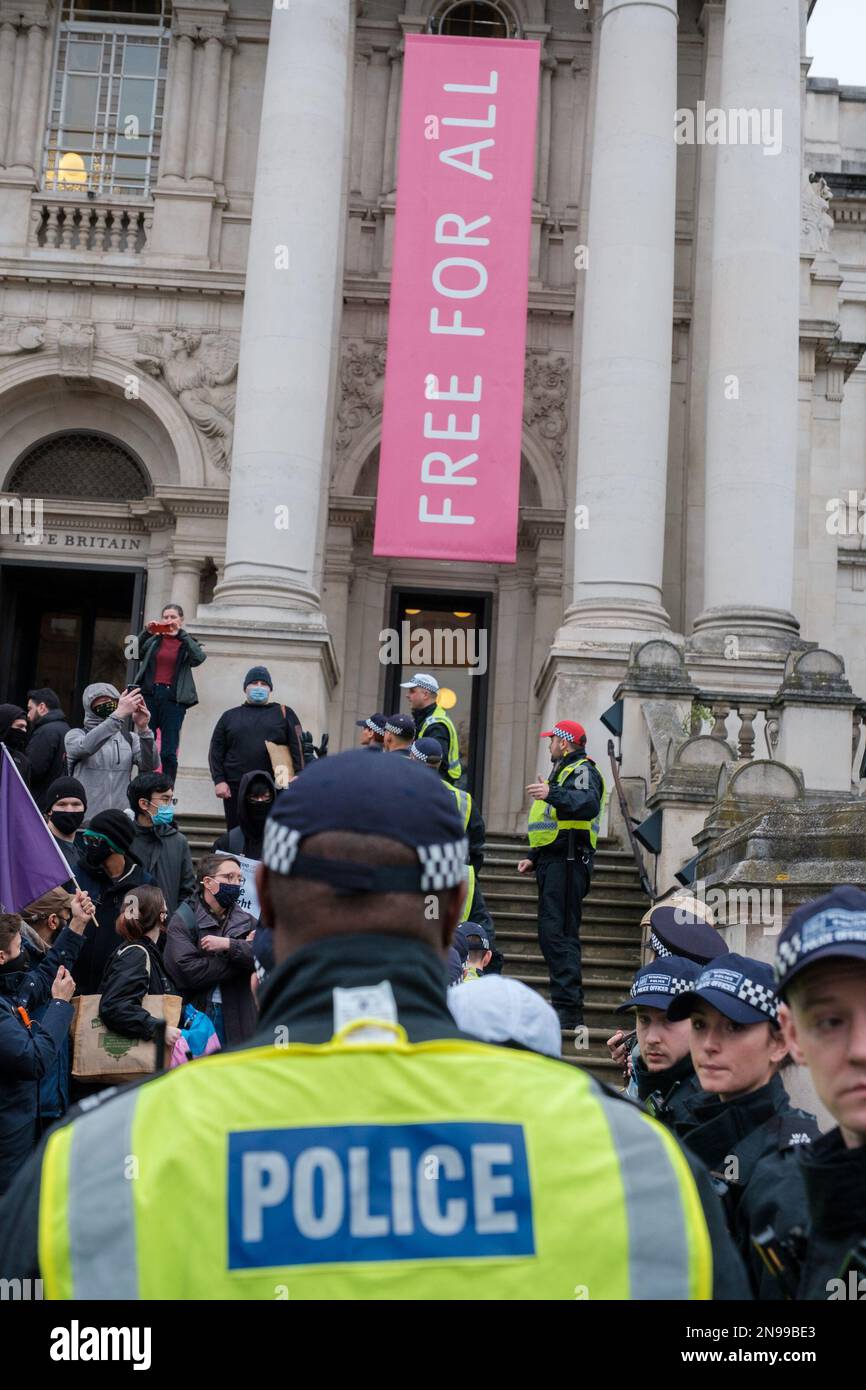 Pro LGBT+ Counter a Far Right Protest outside Tate Britain to stop Drag ...