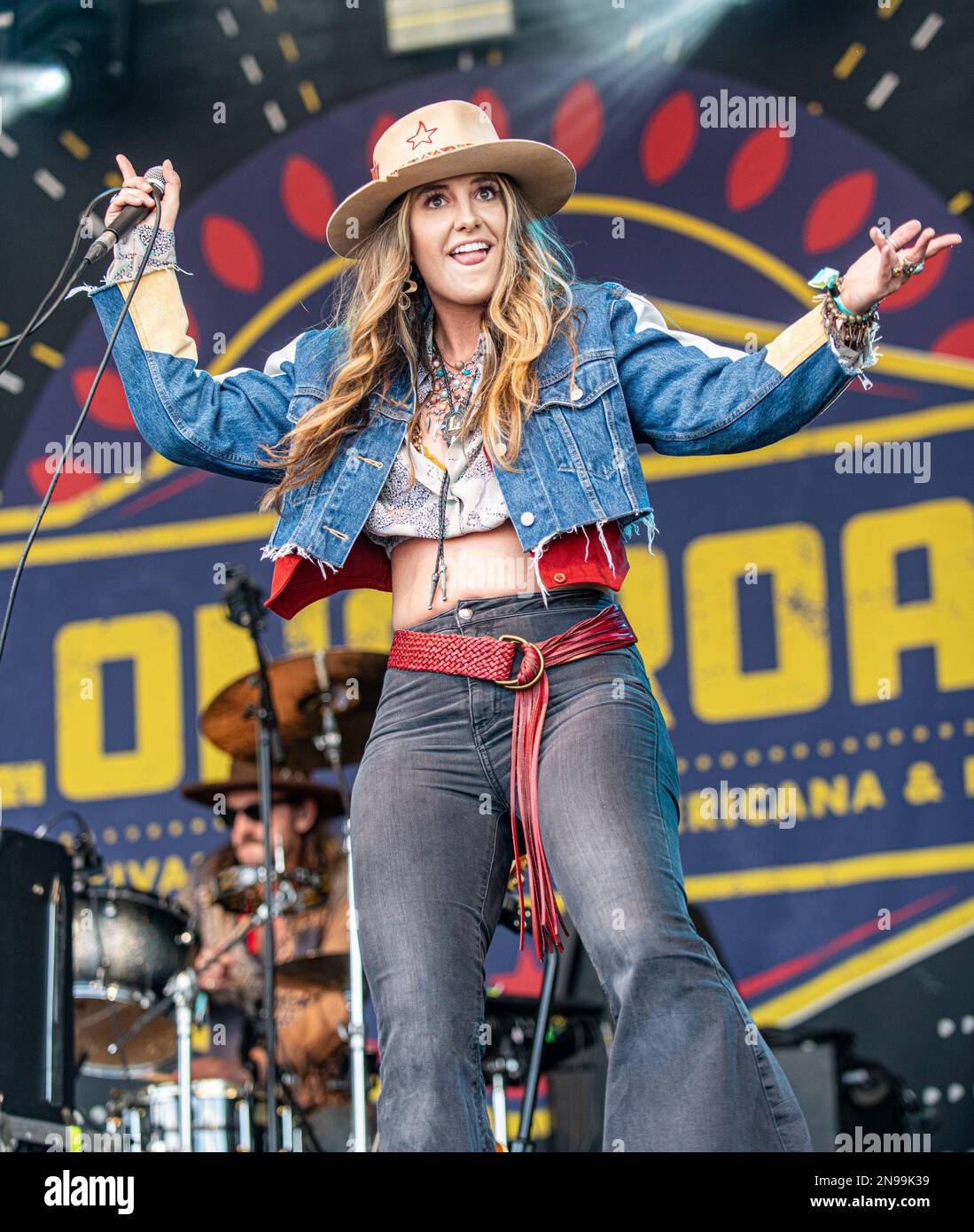 Lainey Wilson Live in concert Stock Photo - Alamy
