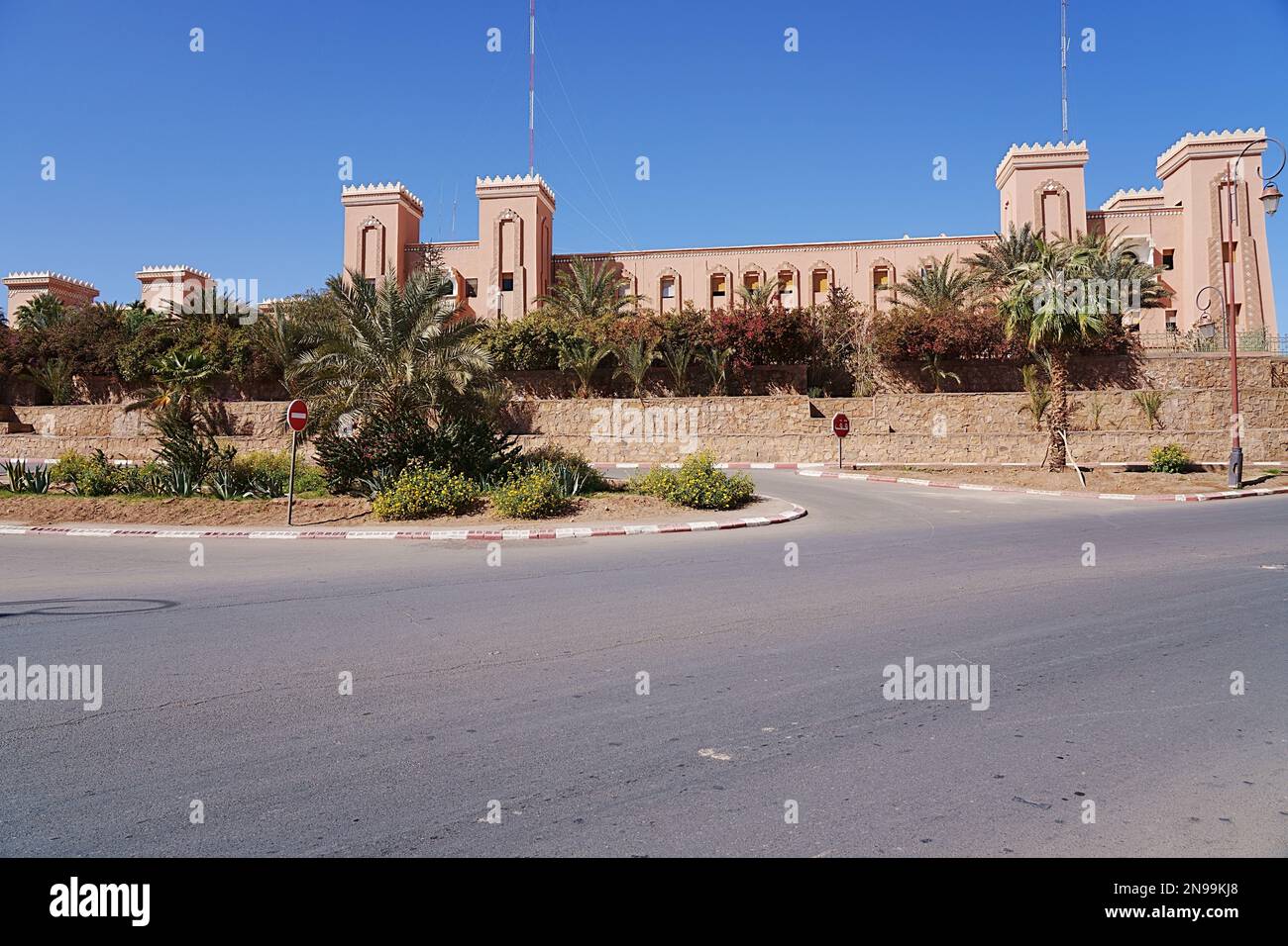Alley and provincial government in african Zagora town at Draa ...