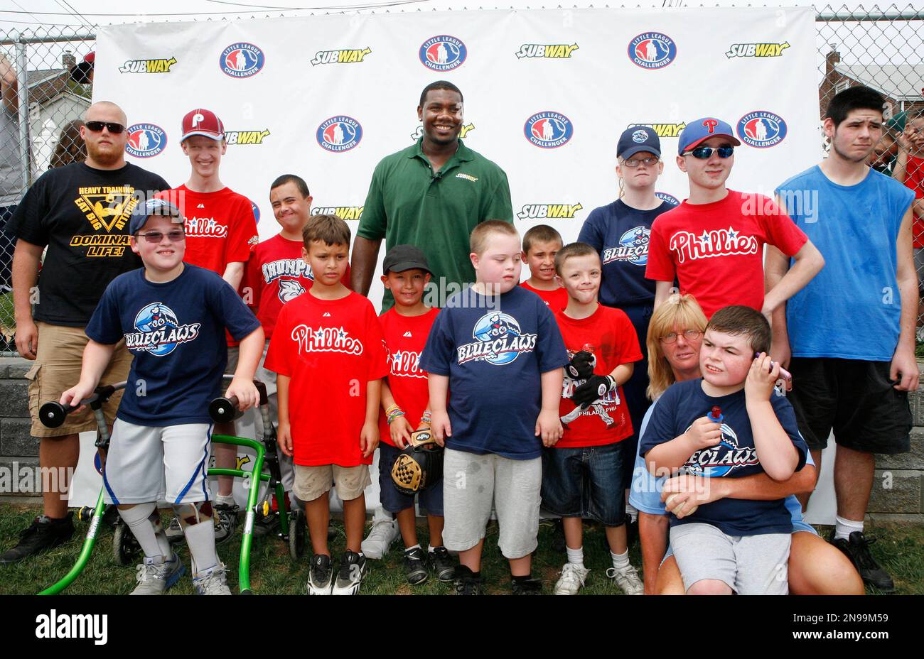 Ryan Howard, Famous Fan of SUBWAY Restaurants, poses with members of ...