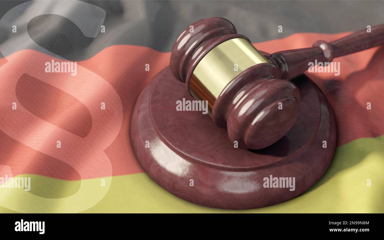 Richterhammer auf Deutschlandfahne und Paragrafenzeichen im Vordergrund ...