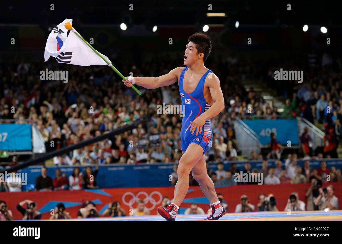 South Korea's Kim Hyeon-woo celebrates after defeating Hungary's Tamas ...