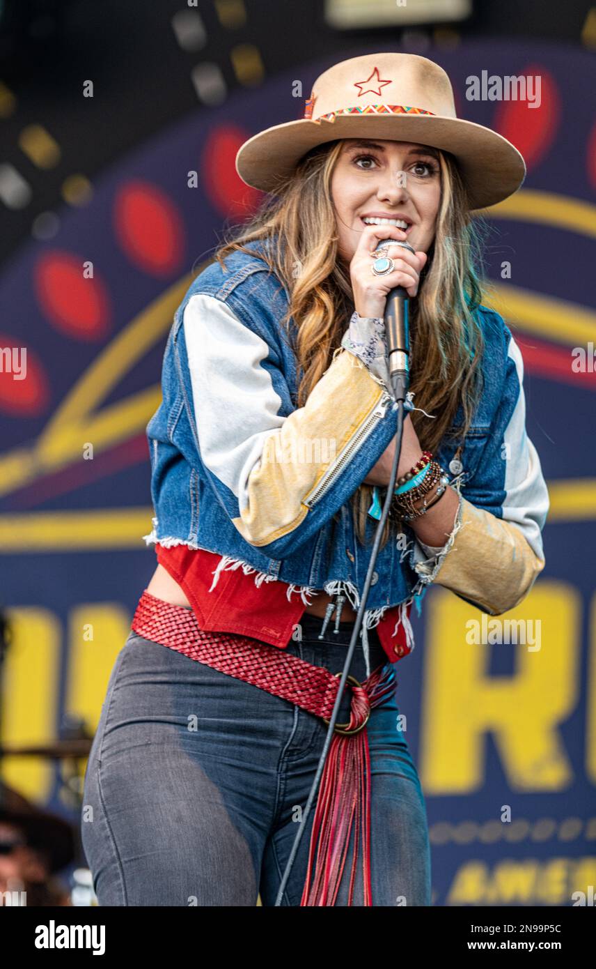 Lainey Wilson Live in concert Stock Photo - Alamy