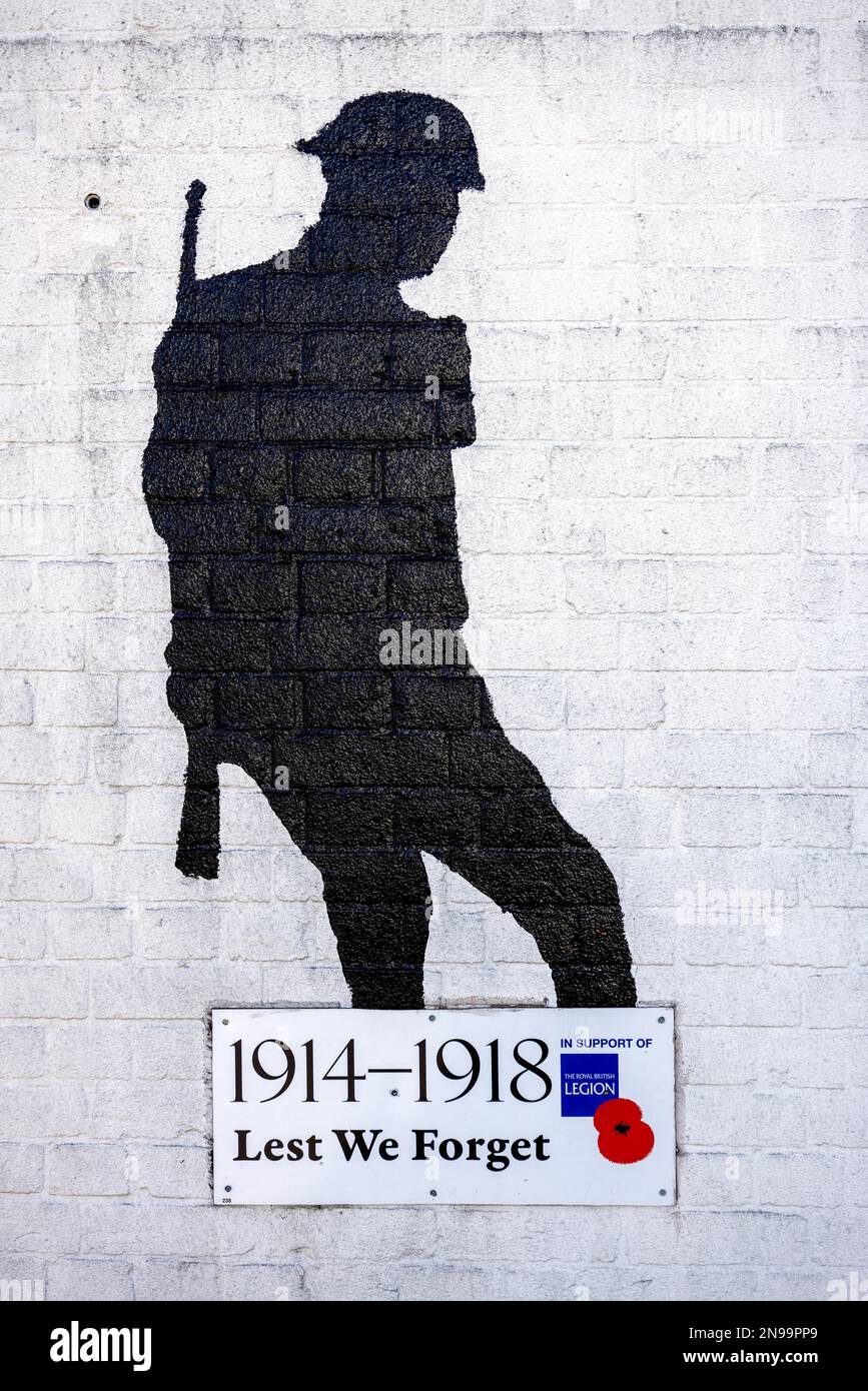 Wartime remembrance painting hi-res stock photography and images - Alamy