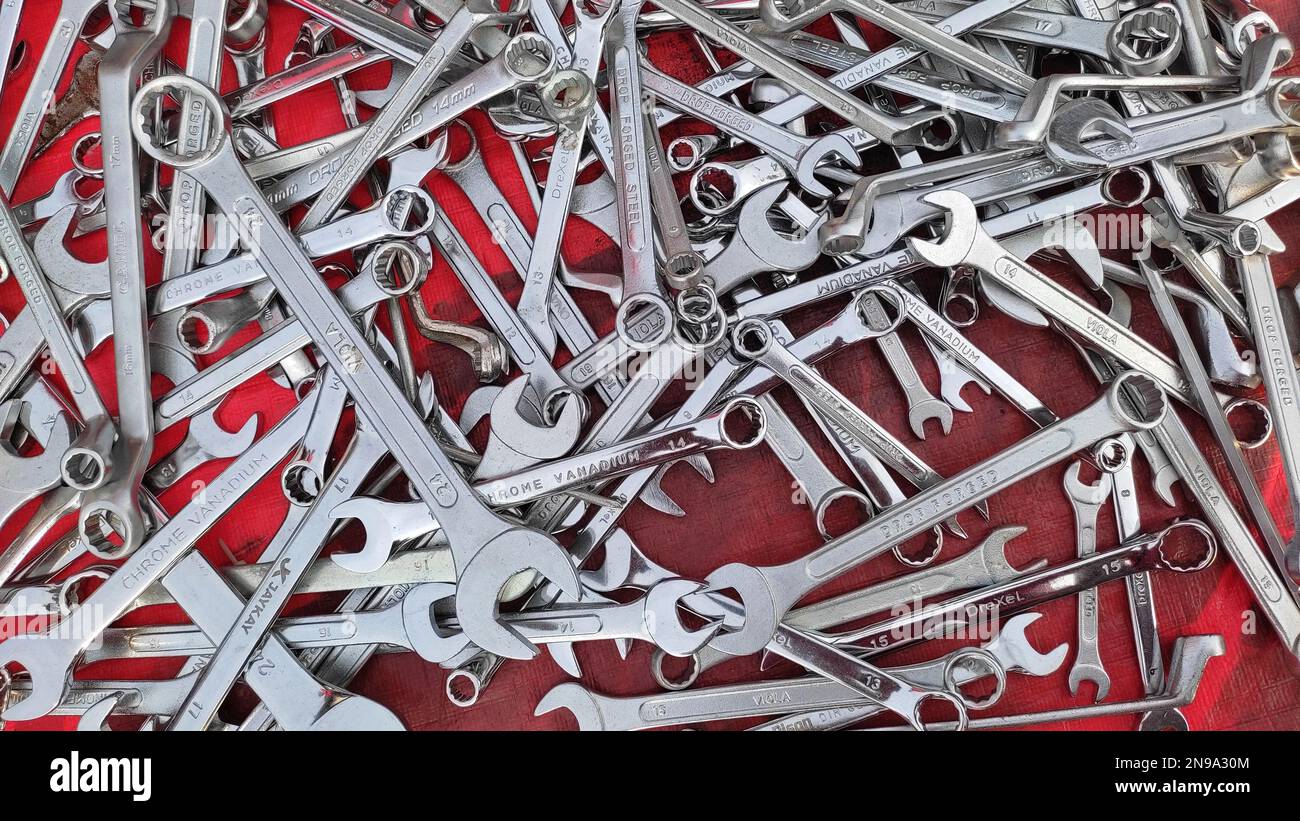 pile of ring wrench tools in traditional market Stock Photo - Alamy
