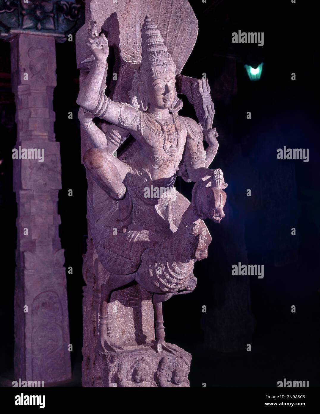 1000 pillared hi-res stock photography and images - Alamy