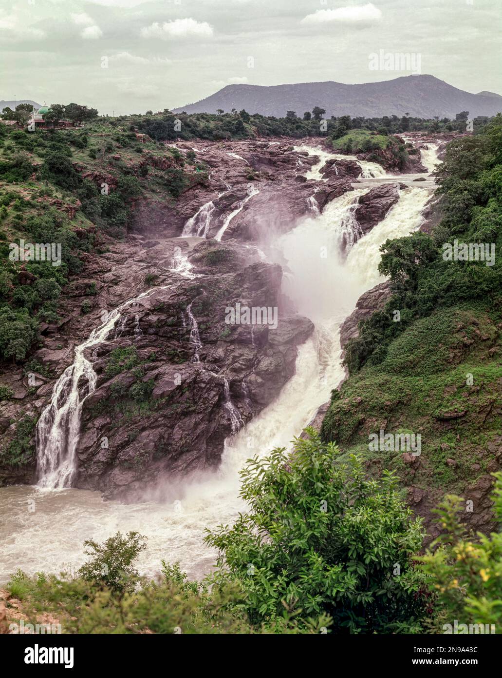 Sivasamudram waterfall hi-res stock photography and images - Alamy