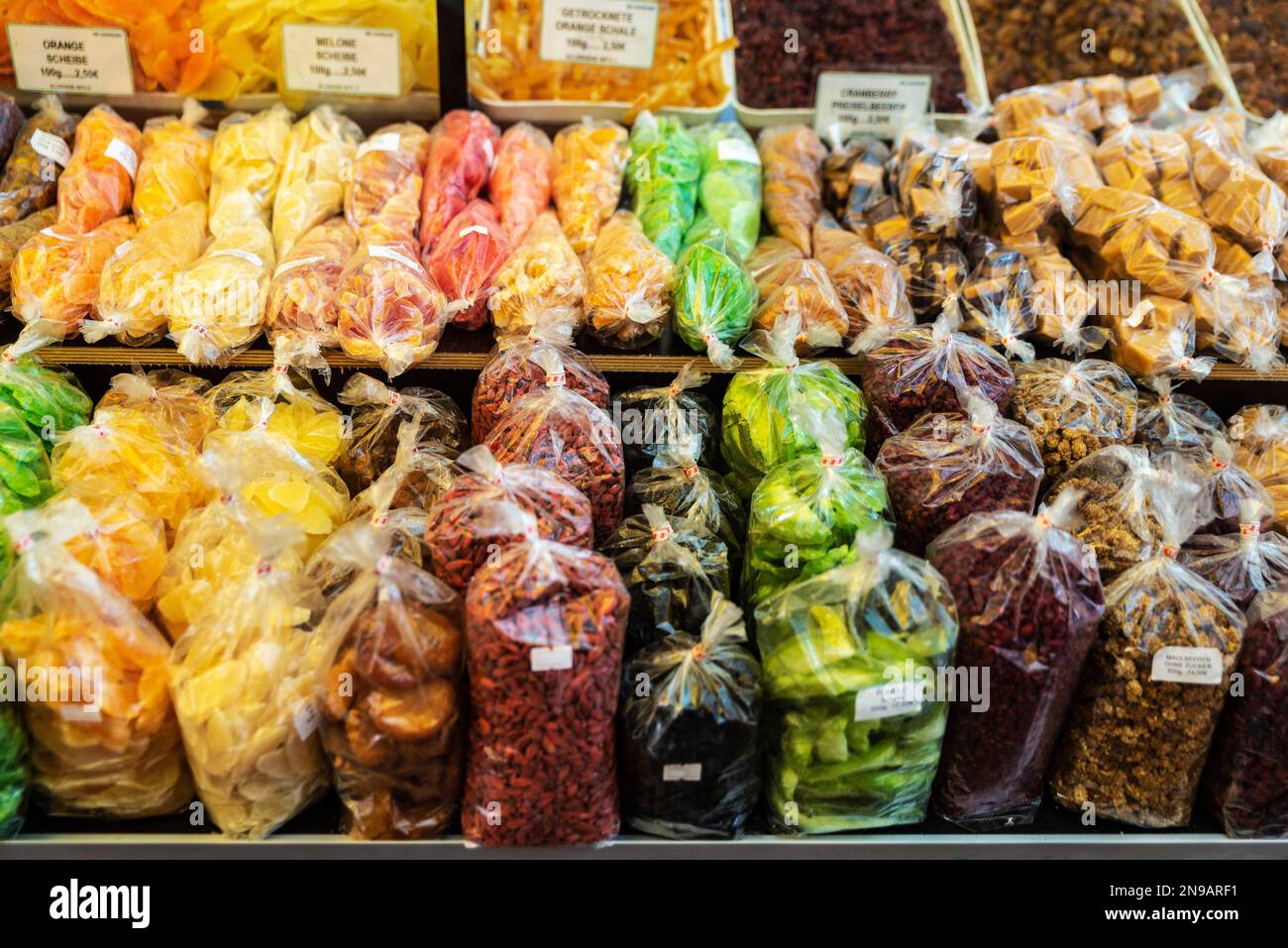 Display of a nuts and candied fruit shop in Naschmarkt, street food ...